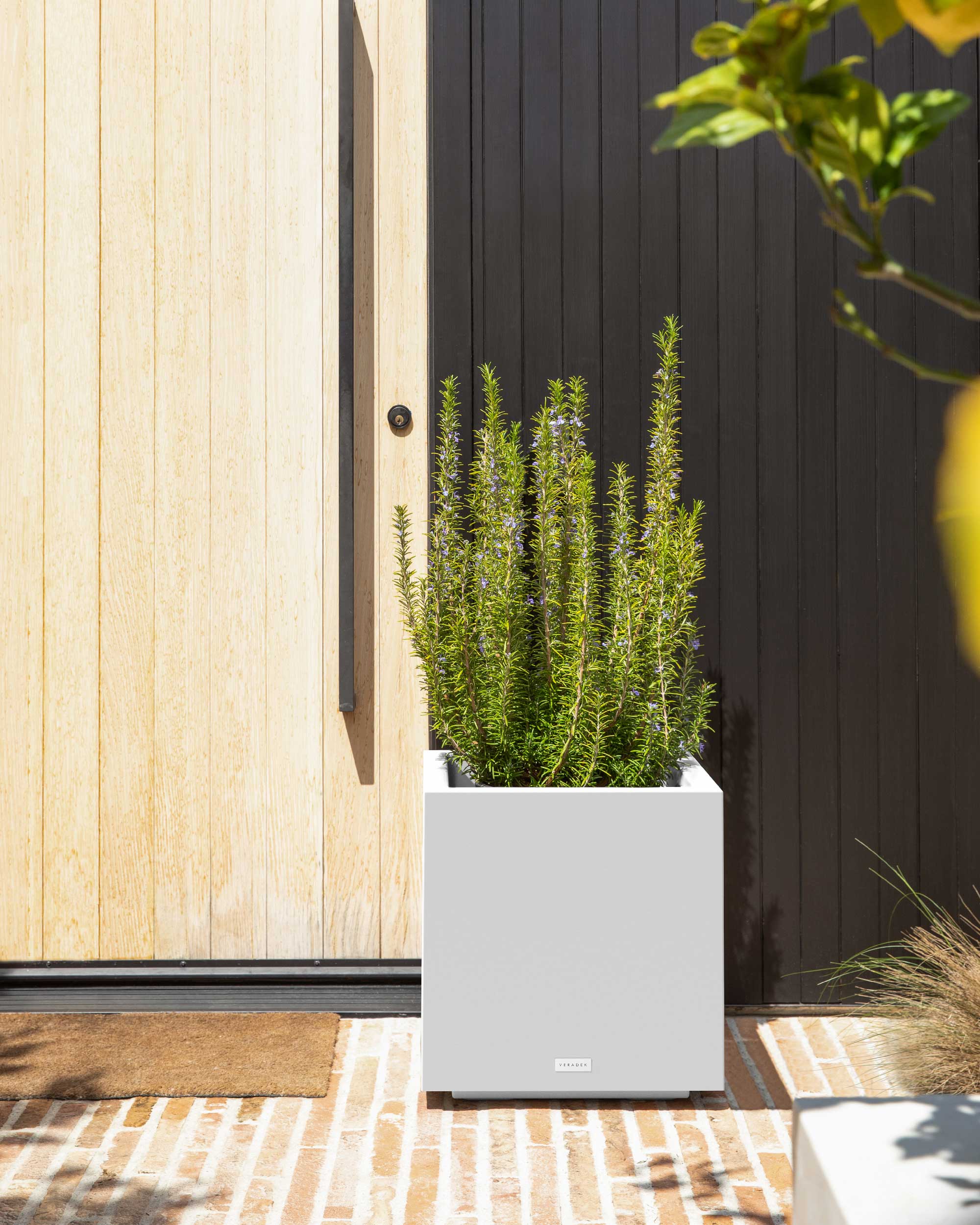 Veradek Outdoor